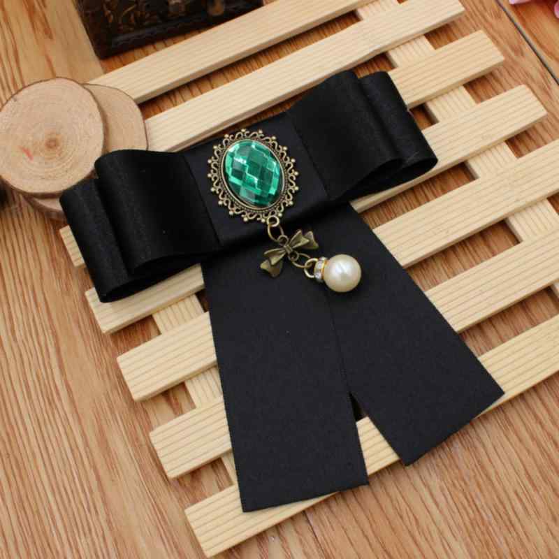 ・カテゴリ: アクセサリー、リボンタイ・対象: レディース・素材: 織テープ・カラー展開: ブラック、ダークブルー、シャンパンゴールド（格子柄）、イエロー（格子柄）、レッド（格子柄）、ピンク、ワインレッド・柄: 無地・: リボン・スタイル:...