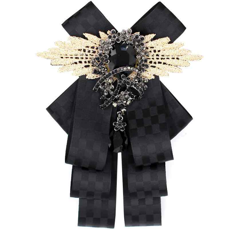 ・カテゴリ: クロスタイ、蝶ネクタイ・スタイル: 欧米風、スクエアエンド・加工方法: ・対象: メンズ（大人用）・カラー展開: ブラック（シャドーチェック）、レッド（シャドーチェック）、カーキ（シャドーチェック）