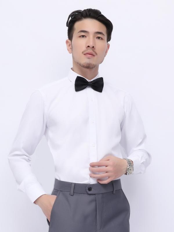 ・カテゴリ: シャツ、パンツ、サスペンダー（セットアップ）・スタイル: アーバン、スリムフィット・主な素材: ポリエステル90%、綿・機能: 通気性・生地の細さ: 20番手・襟の形: ポイントカラー・袖丈: 長袖・パンツ丈: ロング、アンク...