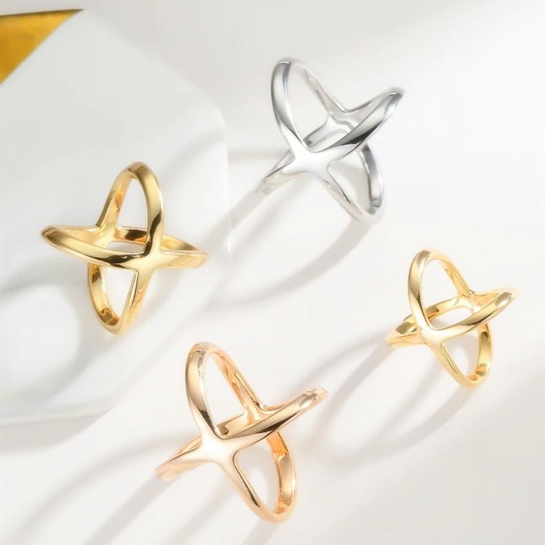 ・素材: 合金・スタイル: シンプル・対象: レディース・モチーフ: アルファベット、数字、文字・加工: 電気メッキ・ギフトシーン: 祝日、展示会、広告宣伝、ビジネスギフト・カラー展開: ゴールド、ホワイトゴールド、ローズゴールド・要素: ...