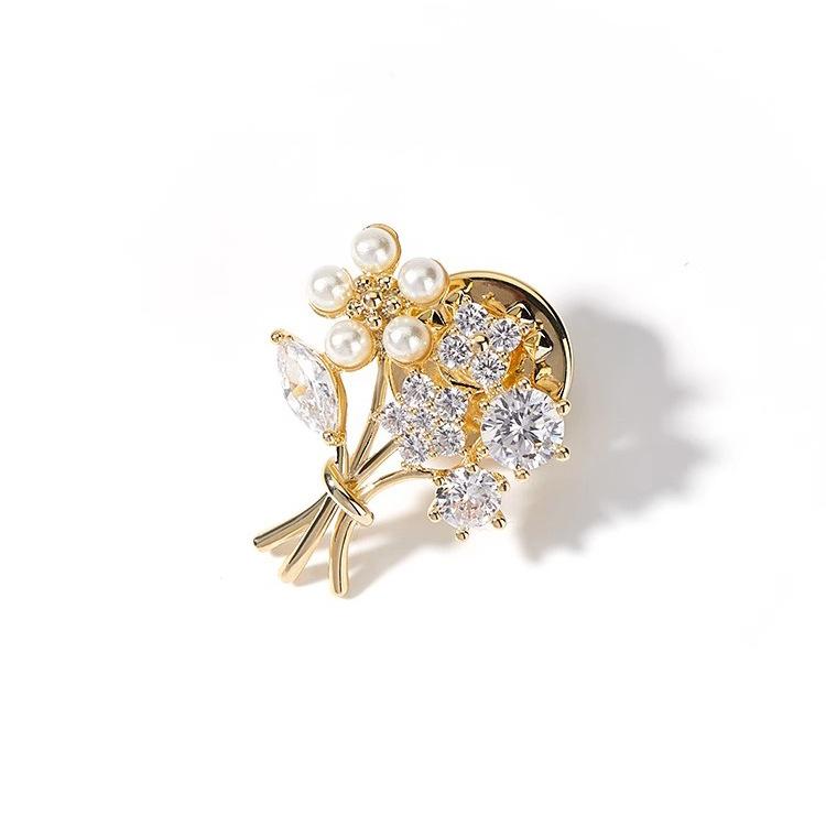 ・カテゴリ: ブローチ・素材: 合金・対象: レディース・モチーフ: 花・装飾: ラインストーン・カラー: ゴールド・スタイル: 韓国・テイスト: フェミニン