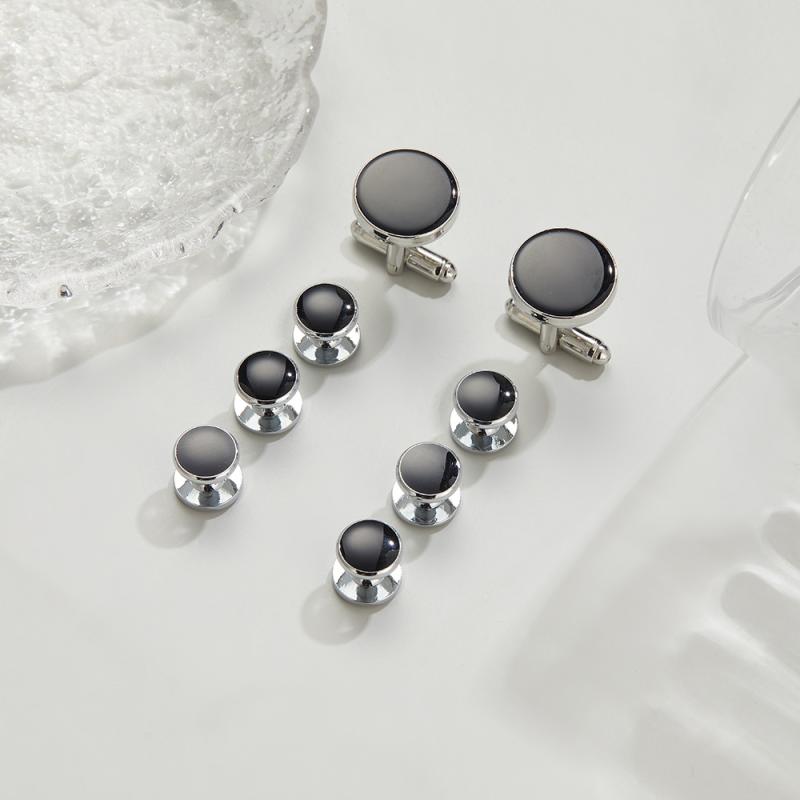 ・カテゴリ: カフスボタン・スタイル: メンズ、フレンチスタイル・素材: 銅、亜鉛合金・形状: ラウンド型・加工: メッキ加工・装飾: エナメル加工・用途: ギフト、記念品、ビジネス、お祝い事・カラー: シルバー