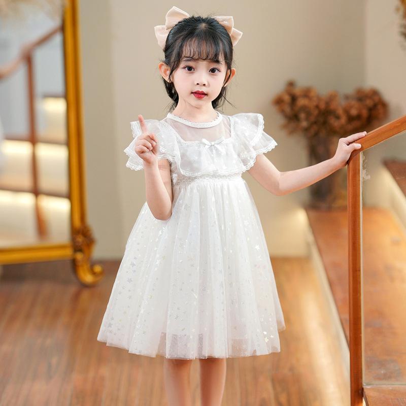 ・カテゴリ: ワンピース・スタイル: プリンセス・主な素材: 綿 95%、モダール・裏地素材: 綿 ・性別: 女の子用・対象年齢: 3〜8歳・袖丈: 半袖・スカート: プリンセスライン・加工: 柔軟加工・詳細: フリル・カラー: ホワイト・...