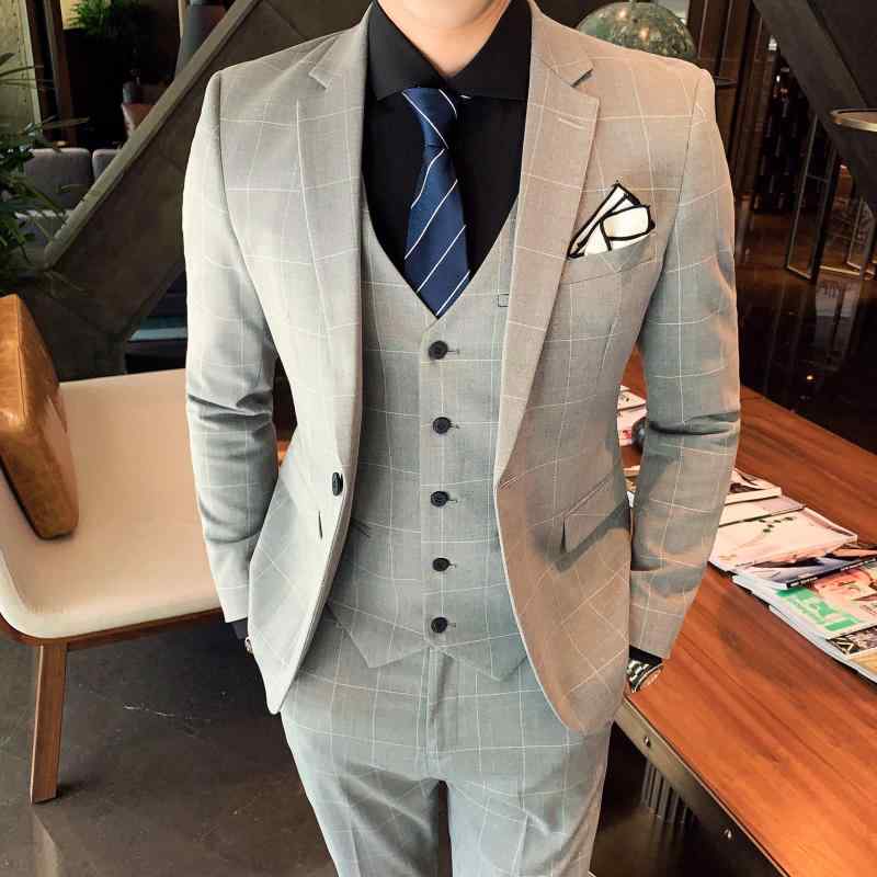 ・カテゴリ: ビジネス、紳士・スタイル: カジュアル・主な素材: アセテート繊維80%、綿混紡・ネックライン: ノッチドラペル・仕様: センターベント・シルエット: スリムフィット・生地の厚さ: 標準・: プリント・カラー展開: ブラック、...