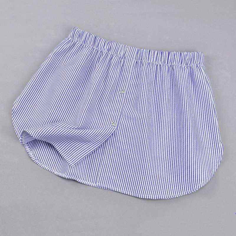 ・カテゴリ: スカート・スタイル: エレガント・主な素材: ポリエステル、ポリウレタン・素材含有率: 30%以下・柄: ストライプ・加工: パッチワーク・スカート丈: ミニ丈・カラー展開: ブルー×ホワイトストライプ・サイズ展開: ワンサイ...