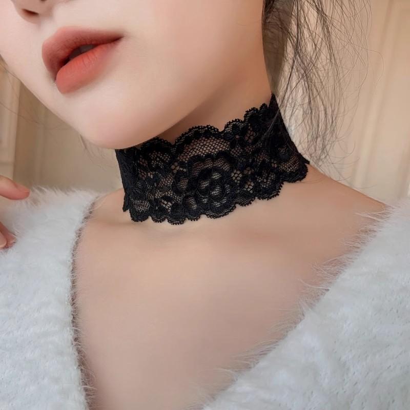 ・対象: 大人・カラー展開: ホワイト（波模様）、ホワイト（小花）、ブラック（波模様）、ブラック（小花）・素材: 綿・柄: 模様・スタイル: オールマッチ