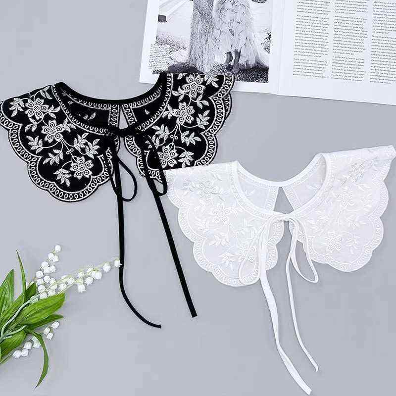 ・スタイル: ・カラー展開: 黒地レトロ花柄、黒地レトロ花柄パールボタン、ホワイト初見、ホワイト初見パールボタン、三層重厚刺繍小花、三層重厚刺繍小花パールボタン、ブラックドット鱗柄、ブラックドット鱗柄パールボタン、雲の花羽、ホワイト大尖角、...