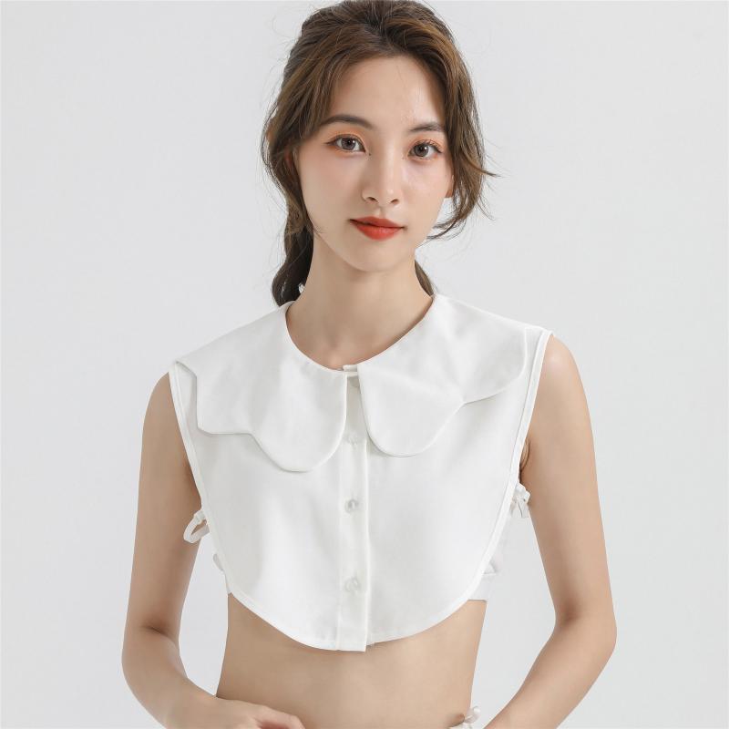 ・カテゴリ: 付け襟・: シャツ型・主な素材: シフォン（ポリエステル 95%、ポリウレタン 5%）・カラー展開: ホワイト