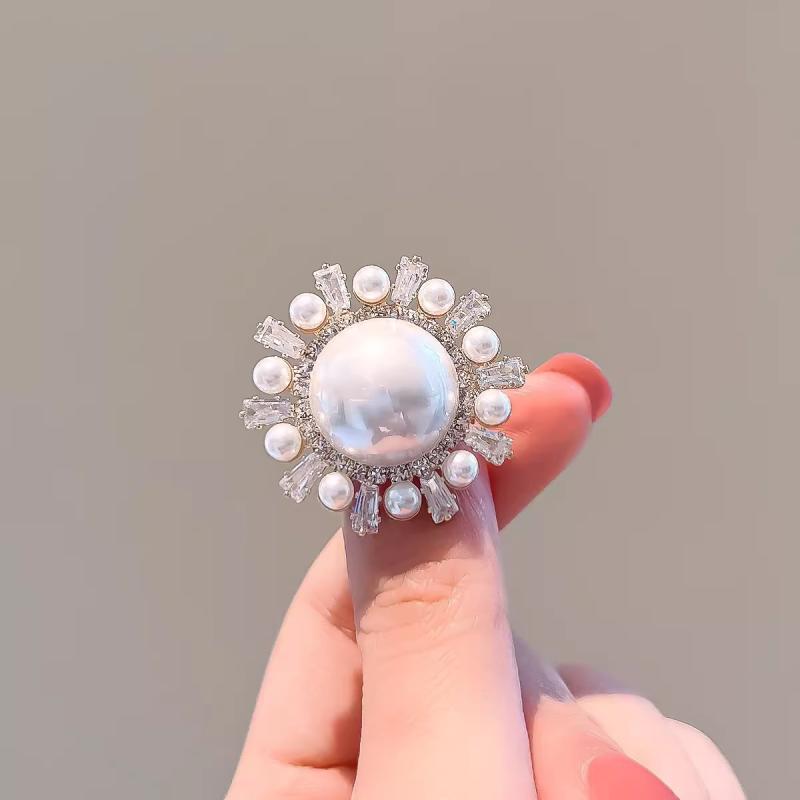 ・カテゴリ: ブローチ・対象: レディース・素材: 合金・: 花・装飾: ラインストーン・カラー: パールサンフラワー・スタイル: 日韓風、フェミニン、スイート・機能: 多機能