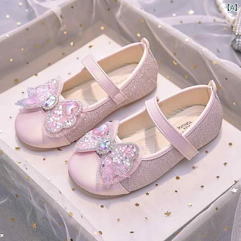 ・カテゴリ: パンプス・対象: 女の子・アッパー素材: PU・対象年齢: 4-12歳・ライニング素材: 合成革・インソール素材: PU・靴底素材: ラバー・留め具の種類: 面ファスナー・カラー展開: ピンク、ベージュ・サイズ展開: 15.7...