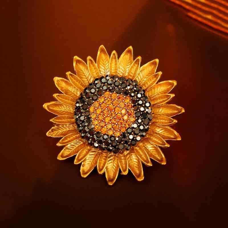 ・カテゴリ: ブローチ・素材: 合金・加工: ラインストーン・モチーフ: 植物、花、向日葵・カラー: 向日葵・テイスト: フェミニン・スタイル: 日本・韓国・対象: レディース