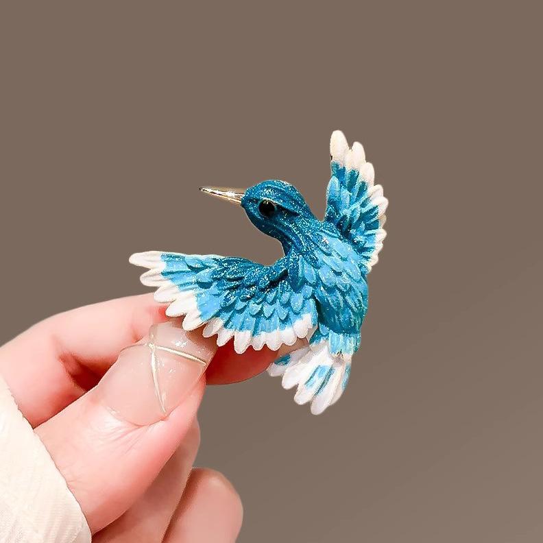 ・カテゴリ: ブローチ・素材: 合金・加工: パール埋め込み・モチーフ: 小鳥・: 動物・スタイル: シノワズリ、オリエンタル、ヴィンテージ、レトロ・対象: 女性・カラー展開: ブルー、パープル