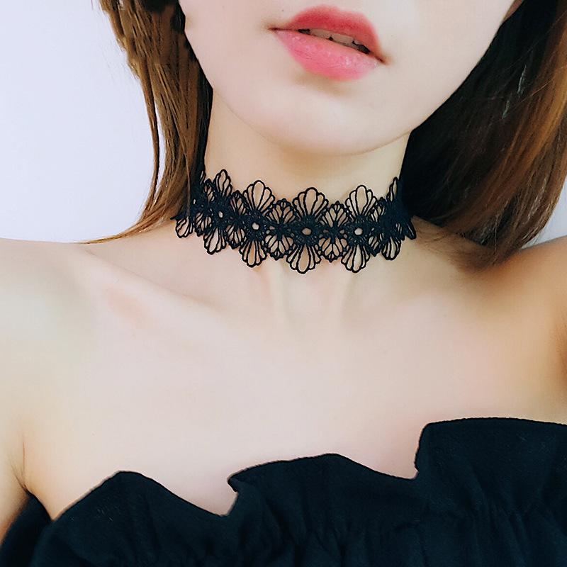 ・カテゴリ: ネックレス・素材: レース・加工: ハンドメイド・: フラワー・チェーンの種類: レースチェーン・サイズ: 長さ 約21〜50cm・スタイル: フェミニン・カラー: ブラック・対象: レディース