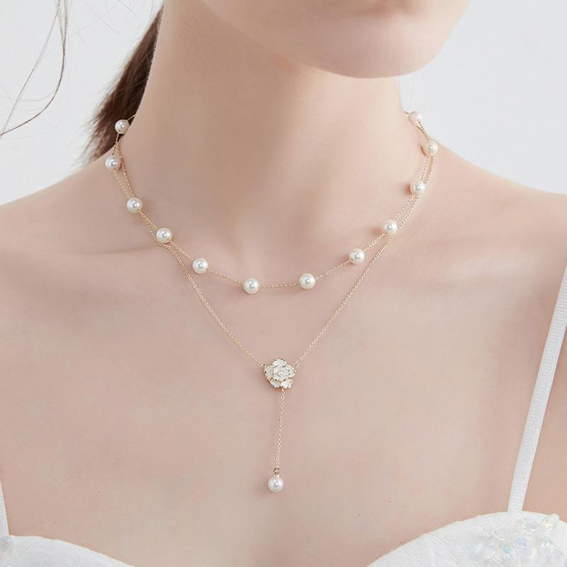 ・カテゴリ: ネックレス・素材: 合金・加工: ラインストーン・仕様: 多層・ペンダント素材: 合金・首周り: 51cm-60cm・: 山茶花、パール・スタイル: 日韓風・テイスト: フェミニン、スウィート・対象: レディース