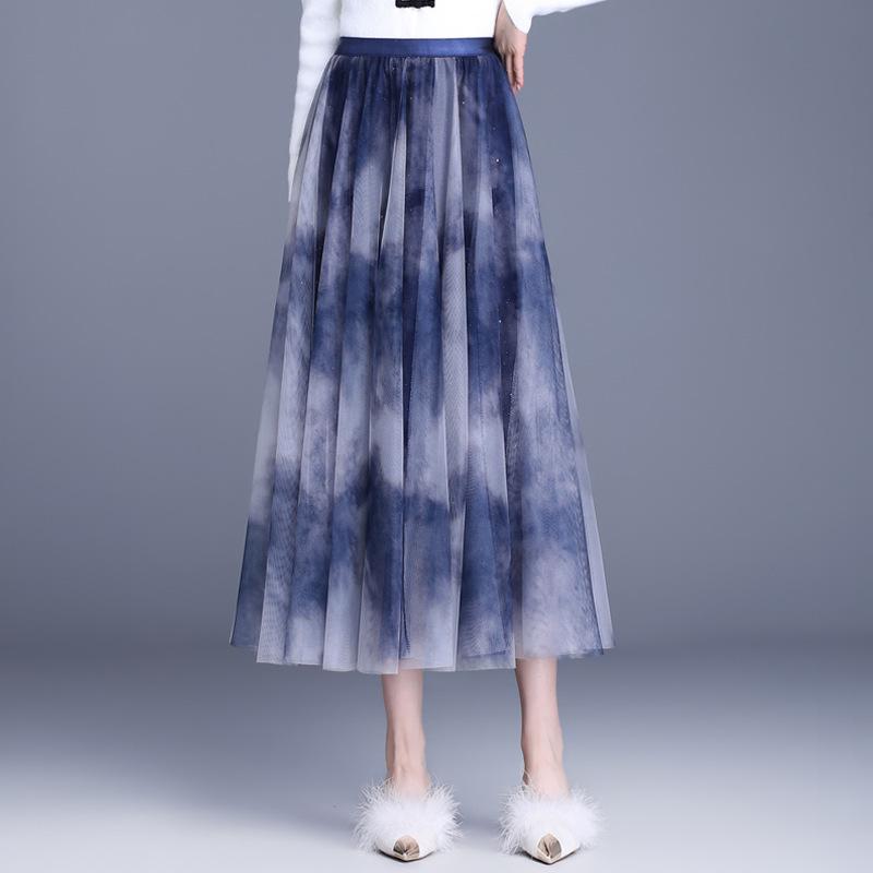 ・カテゴリ: スカート・スタイル: きれいめ、オフィス・主な素材: ポリエステル・素材含有率: 90%-95%・シルエット: Aライン・スカート丈: ミディ丈・: 切り替え、プリーツ・カラー展開: ブラック、ブルー、カーキ・サイズ展開: フ...