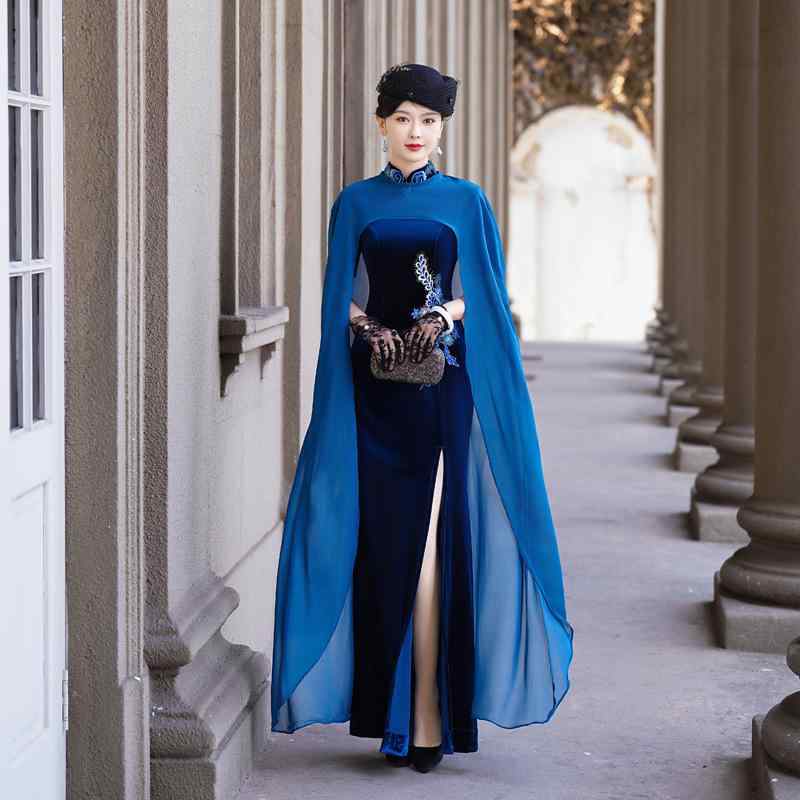 ・素材: ベロア、ポリウレタン、ポリエステル・着丈: ロング・ネックライン: スタンドカラー・袖丈: 五分袖・スリット: ハイスリット・: 3D立体柄・カラー: ピーコックブルー・サイズ: S, M, L, XL, XXL, 3XL, 4X...