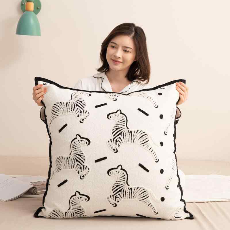 ・スタイル: 中国風・シーン: 家庭用・空間: リビング・形状: スクエア・洗濯: 洗濯可・カバー素材: 混紡・カテゴリ: クッション・サイズ展開: 45x45cm, 50x50cm, 60x60cm, 50x70cm, 60x80cm・柄...