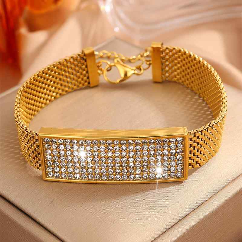 ・カテゴリ: ブレスレット・素材: ステンレス・加工: ラインストーン装飾・スタイル: レトロ、トレンド・ギフトシーン: 旅行記念・カラー展開: ゴールド・要素: パヴェ、チェーン、時計バンド風・重量: 20g・対象: ユニセックス