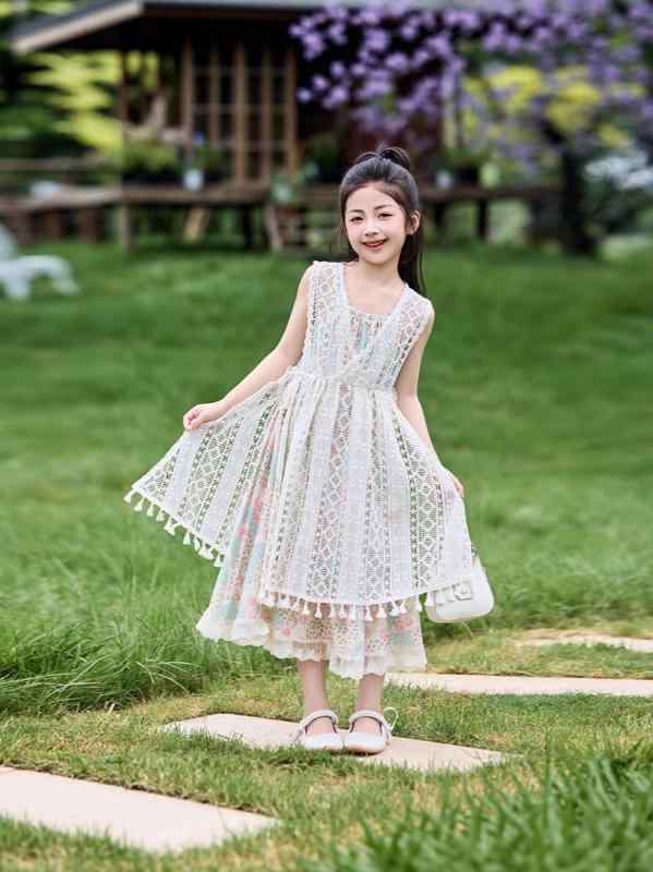 ・スタイル: ガーリー・カテゴリ: ワンピース・主な素材: ポリエステル・対象: 女の子・対象年齢: 3〜8歳・柄: 無地・生地加工: 柔軟加工・袖丈: ノースリーブ・シルエット: Aライン・裏地素材: ポリエステル・要素: キュート・カラ...