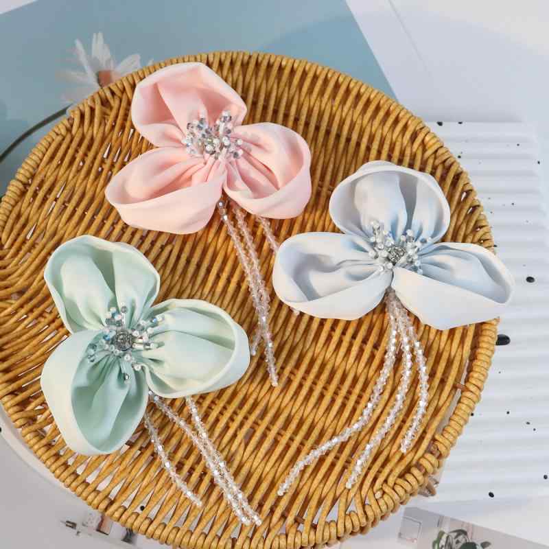 【商品について】・本商品はハンドメイド用のアクセサリーパーツです。クリップやピンなどブローチ金具（留め具）は付属しておりません。・ハンドメイド用パーツのため、サイズや形状に若干の個体差が生じる場合がございます。