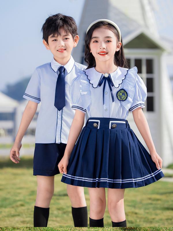 ・カテゴリ: 制服・スタイル: スクール風・対象年齢: 3〜8歳・性別: 男女兼用・要素: セットアップ、カーディガン、トレンドスタイル・主な素材: 綿 95%・セット内容: 半袖シャツ、パンツ・サイズ展開: 100cm、110cm、120...