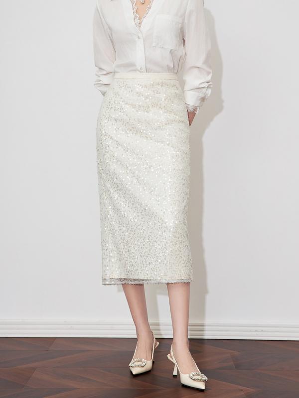 ・カテゴリ: スカート・スタイル: エレガント・スカート形状: タイトスカート・スカート丈: ミディ丈・生地: レース・素材2: ポリウレタン・素材2含有量: 30%以下・柄: 無地・詳細: スパンコール・加工: 加工・カラー展開: スカー...