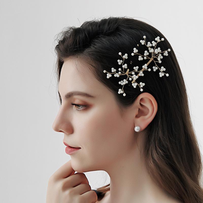 ・カテゴリ: ヘアアクセサリー・タイプ: ヘアクリップ・素材: パール・カラー: ゴールド・要素: フリンジ、ライン・スタイル: ボヘミアン、レトロ・加工: ハンドメイド・対象: レディース