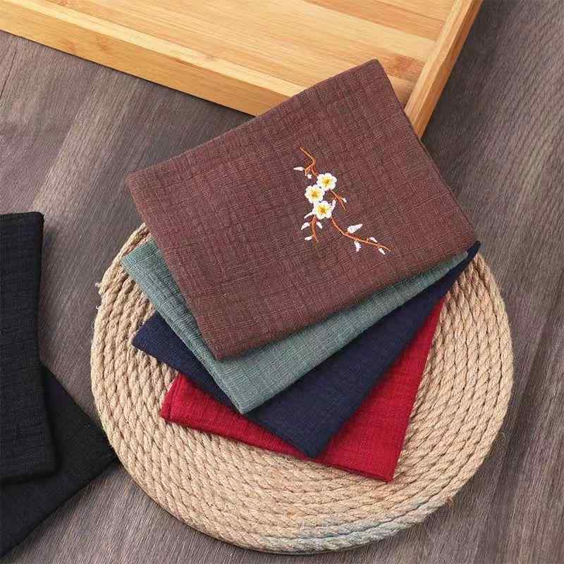 ・カテゴリ: 茶巾・素材: 綿・重量: 約25g・糸加工: 弱撚糸・糸番手: 40番手・製法: 刺繍、ヘム加工・吸水性: 0-5秒・カラー展開: コーヒー、ダークグリーン、ネイビー、ダークレッド・サイズ展開: 19×29cm、29×29cm