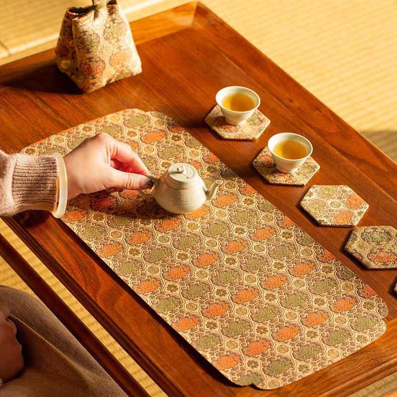 ・カテゴリ: 茶巾・素材: 布・重量: 約500g・スタイル: ライトラグジュアリー・カラー展開: 金編如意小茶席、金編如意コースター（5枚セット）、金編如意ティッシュボックス、八宝団窠小茶席、八宝団窠コースター（5枚セット）、八宝団窠ティ...