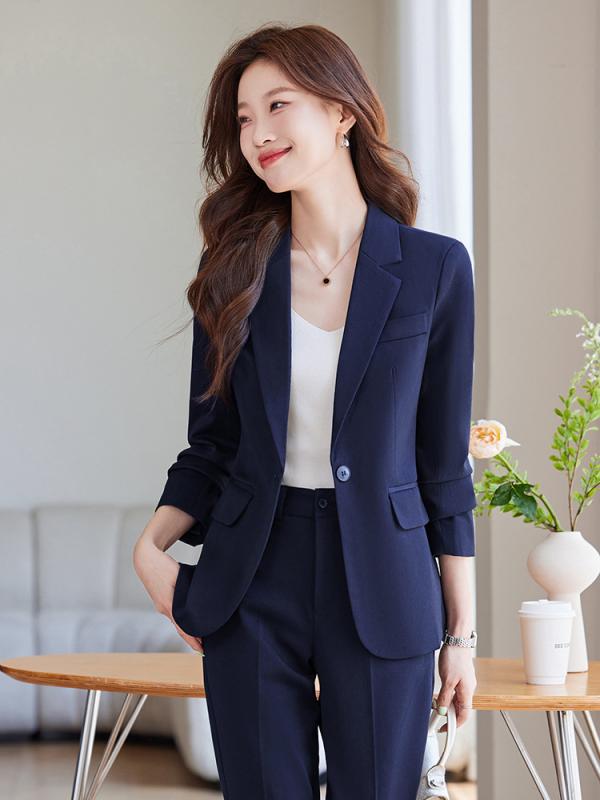 ・主な素材: ポリエステル（90-95%）、ポリウレタン（30%以下）・カラー展開: ブラック（ジャケット単品）、グレー（ジャケット単品）、ネイビー（ジャケット単品）、ブラック（セットアップ）、グレー（セットアップ）、ネイビー（セットアップ...