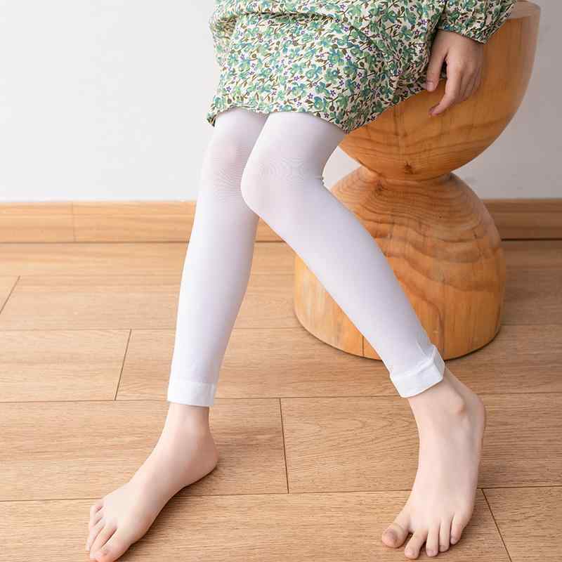 ・カテゴリ: パンティストッキング・対象: 女の子・主要素材: ナイロン 85%、ベルベット・加工: ジャカード・機能: 通気性、伝線防止・丈: ロング・厚さ: 薄手・柄: 無地・スタイル: スポーツ、プリンセス・カラー展開: ホワイト・サ...
