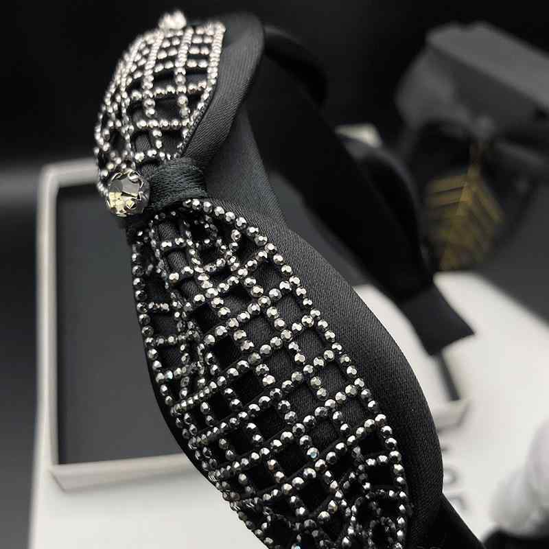 ・素材: ラインストーン・加工: ハンドメイド・カラー: ブラック・幅: 約3cm・スタイル: ・カテゴリ: ヘッドドレス・対象: レディース