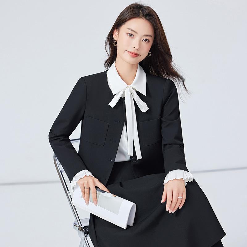 ・主な素材: ポリエステル、レーヨン・素材含有率: ポリエステル 50%以上70%未満、レーヨン 30%以下・カラー展開: ブラック、ブラック（スカートセット）、ブラック（3点セット）、グレー、グレー（スカートセット）、グレー（3点セット）...