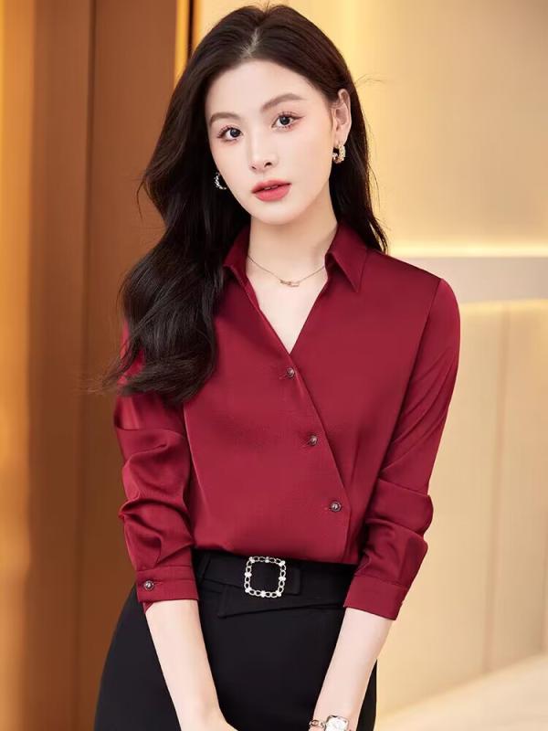 ・カテゴリ: シャツ・スタイル: 通勤、エレガント・主な素材: アセテート、ポリエステル・素材含有量: 95%以上・柄: 無地・袖丈: 長袖・ネックライン: Vネック・袖の形状: シャツスリーブ・詳細: ボタン・カラー展開: ホワイト、ピン...