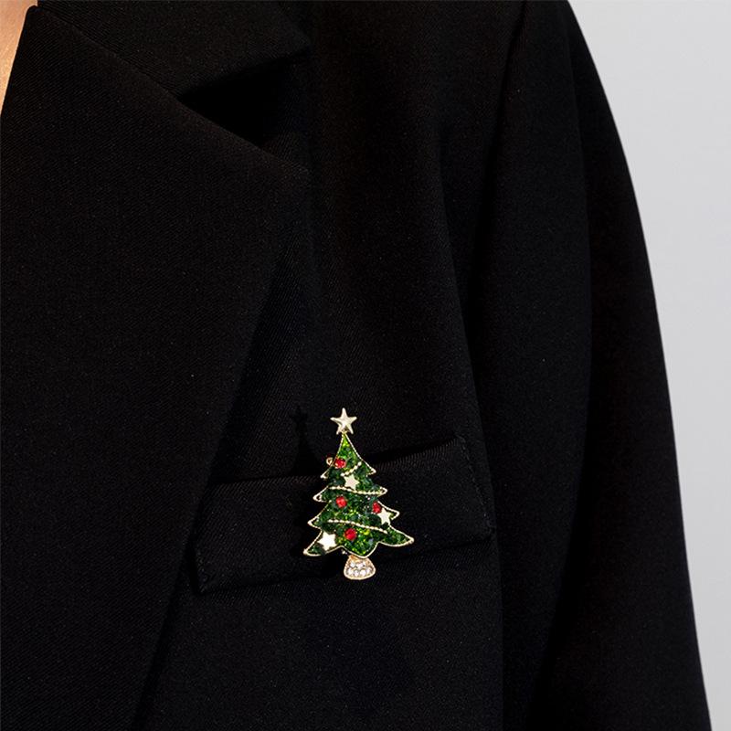 ・カテゴリ: ブローチ・素材: 合金・加工: 塗装・カラー展開: クリスマスレッドステッキ、クリスマスレッドカボチャ、クリスマスヘビ、クリスマスベル、クリスマスグリーンステッキ、クリスマスグリーングローブ、サンタ帽子、クリスマスツリー、クリ...
