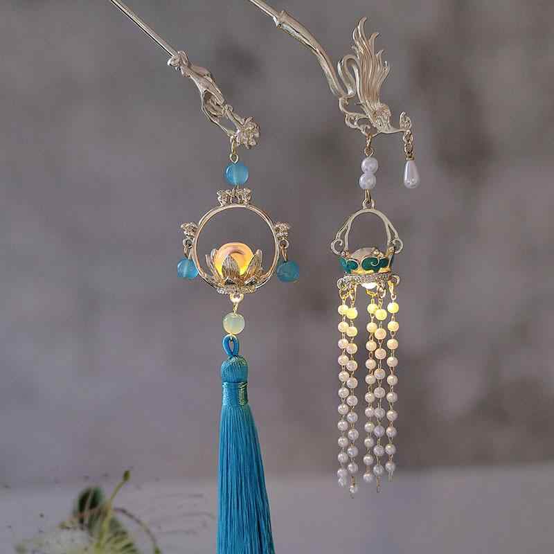 ・カテゴリ: かんざし、ヘッドドレス・スタイル: レトロ・素材: 合金・: 花・加工: ハンドメイド・カラー展開: ブルー、ピンク、パープル
