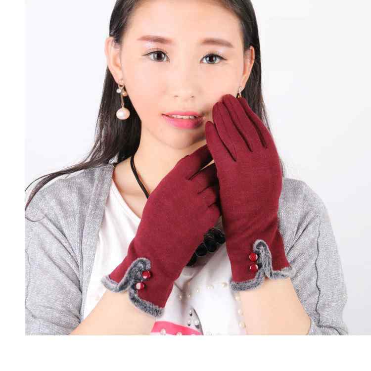 ・カテゴリ: 保温手袋・スタイル: 5本指・機能: 保温・素材: 裏起毛・カラー展開: レッド、ブルー、ブラック、グレー、ブラウン・対象: 大人