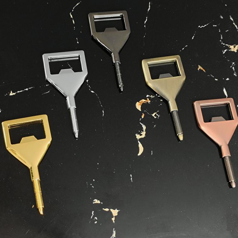 ・カテゴリ: ワインオープナー・素材: 亜鉛合金・おすすめギフトシーン: 誕生日、祝日、新築祝い、記念品・カラー展開: シルバー、ゴールド、レッドブロンズ、アンティークブロンズ、ガンブラック・機能: ポータブル