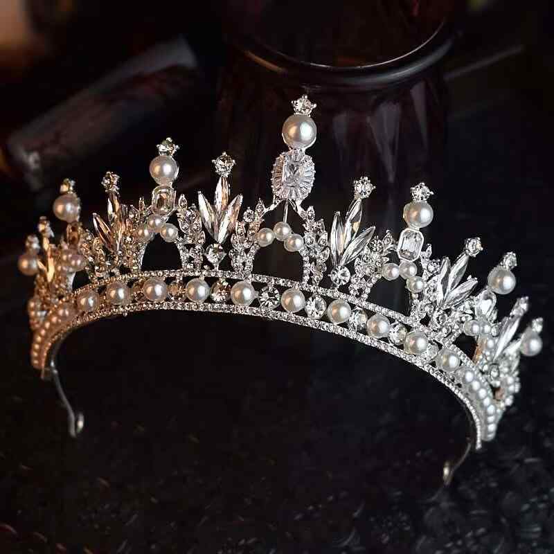 ・カテゴリ: ヘッドドレス・素材: 合金・スタイル: 欧米風・対象: レディース・: クラウン・加工: メッキ・装飾: ホワイトクリスタル・用途: 結婚式、誕生日、お祝い、展示会、周年記念、開店祝い、記念品・カラー: ジルコン、パール