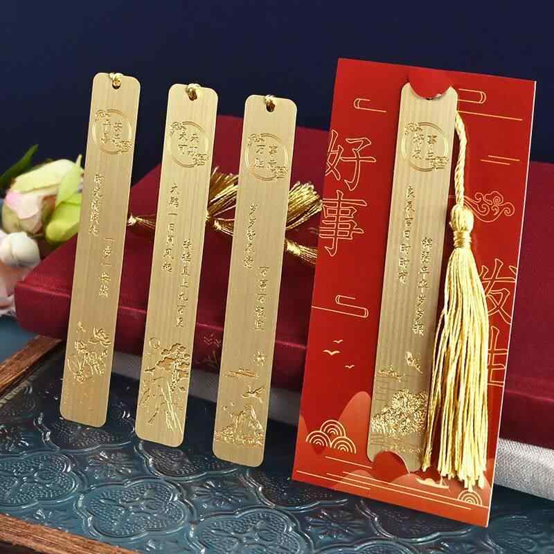 ・外観: 幾何学模様・素材: 金属