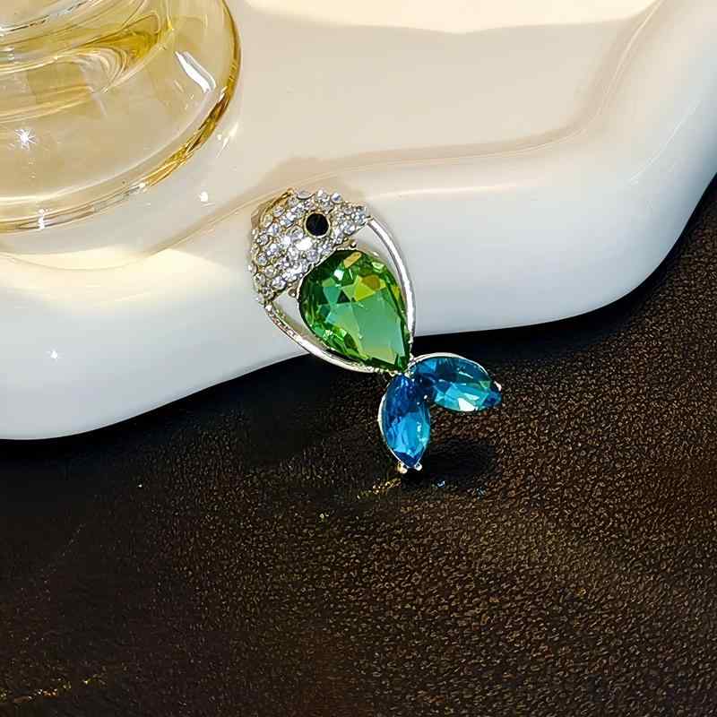・カテゴリ: ブローチ・スタイル: 欧米風、ファッション、通勤・主な素材: 亜鉛合金・モチーフ: 金魚、動物・装飾: ラインストーン・カラー展開: グリーン・機能: 装飾、ウエスト調整用・対象: レディース