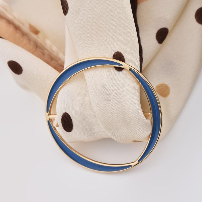 ・カテゴリ: スカーフアクセサリー・素材: 金属・カラー展開: ブルー、レッド