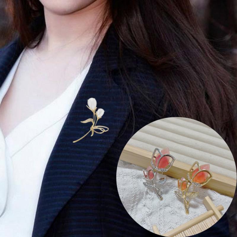 ・カテゴリ: ブローチ・素材: 亜鉛合金・: チューリップ、菊・加工: 電気メッキ・カラー展開: ゴールド、ホワイト・機能: 装飾、結婚式、贈り物、ウエスト調整、固定、チラ見え防止・スタイル: ナチュラル、フェミニン・対象: レディース