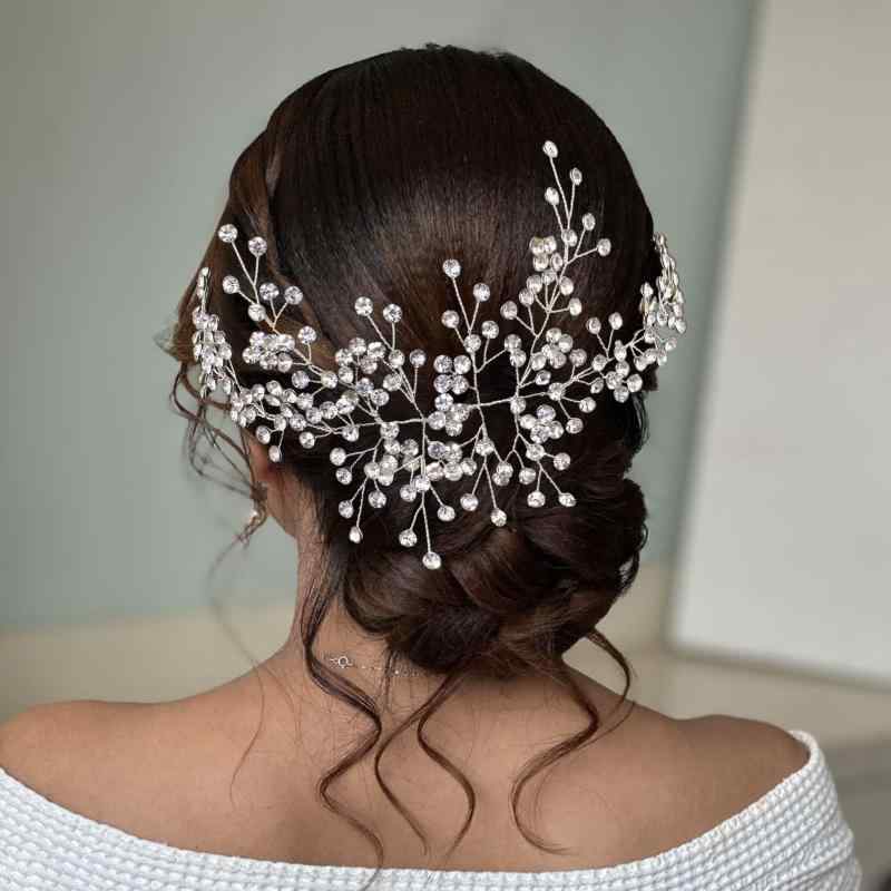 ・カテゴリ: ヘアアクセサリー・スタイル: 欧米風・対象: レディース・主な素材: ラインストーン・モチーフ: フラワー・加工: ハンドメイド・水晶の種類: クリスタル・推奨シーン: 結婚式、誕生日、記念日、お祝い、ギフト・カラー: シルバ...