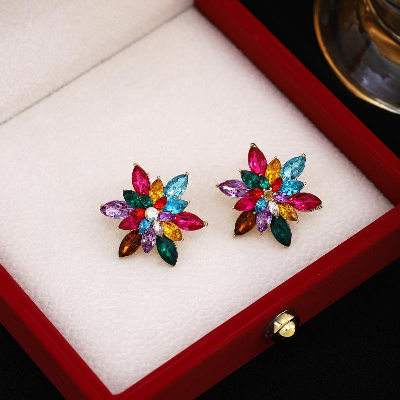・カテゴリ: 耳飾り・素材: 合金・加工: メッキ・: 花・モチーフ: 雪の結晶・スタイル: 通勤・対象: レディース