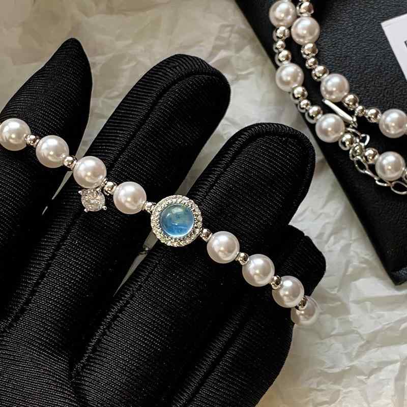 ・カテゴリ: アクセサリー・素材: パール・加工: 金メッキ・形状: ジオメトリック・パールの大きさ: 約11-12mm・スタイル: フレンチレトロ、レトロ・対象: レディース・カラー展開: ホワイト、シルバーグレー