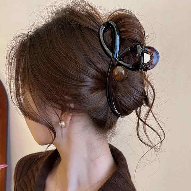 ・カテゴリ: ヘアアクセサリー・タイプ: バンスクリップ・素材: アクリル・加工: ハンドメイド・: ライン、幾何学、パール、リボン、ハート、フラワー、アニマル、ドット、レオパード・スタイル: シンプル、きれいめ、カジュアル・対象: レディ...