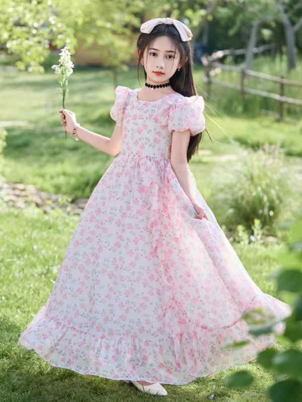 ・カテゴリ: ワンピース・スタイル: 田園風・主な素材: ポリエステル・素材含有率: 95%・対象: ガールズ・対象年齢: 8歳以上（140cm以上）・袖丈: 半袖・スカート: Aライン・裏地素材: ポリエステル・裏地素材含有率: 5%・要...