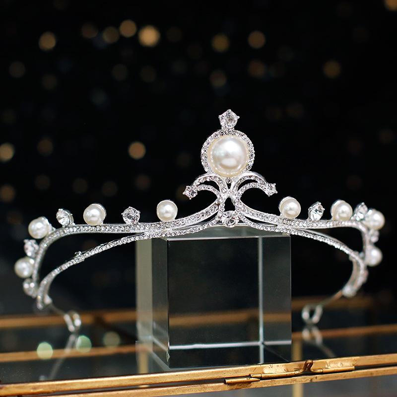 ・カテゴリ: ヘッドドレス・スタイル: ナチュラル、レディース・素材: 合金・形状: クラウン・加工: メッキ・石の種類: 水晶・用途: 結婚式、誕生日、旅行、祝日、新築祝い、展示会、販促品、福利厚生、周年記念、ビジネス、式典、記念品、PR...