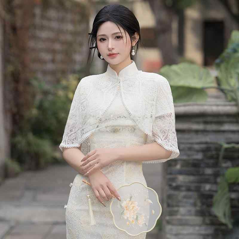 ・対象: 女性・素材: ポリエステル・素材含有量: 70%〜80%・カラー: ホワイト、アプリコット・スタイル: エレガント・編み方: 経編み・柄: 無地・機能: 装飾・加工: ジャカード・詳細: レース